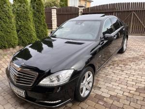 Melns Mercedes-Benz S 350 2010 Rīga, ar dzinēja tilpumu 3.00 L un nobraukumu 298 tūkst. km par 10300 €, foto  vietnē AUTOMOTO.COM.LV