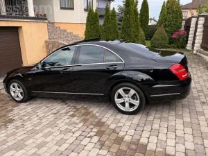 Melns Mercedes-Benz S 350 2010 Rīga, ar dzinēja tilpumu 3.00 L un nobraukumu 298 tūkst. km par 10300 €, foto 4 vietnē AUTOMOTO.COM.LV