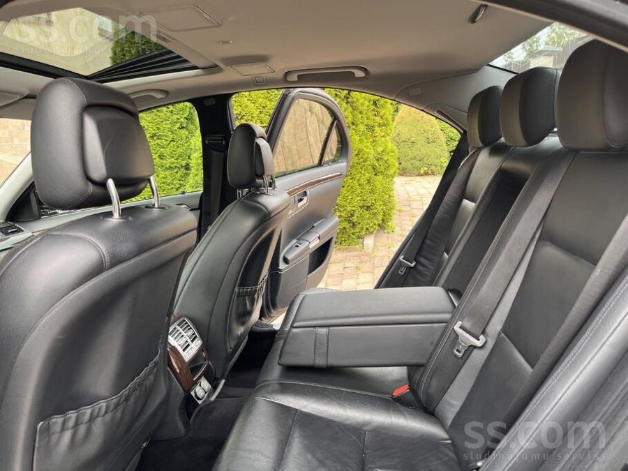 Melns Mercedes-Benz S 350 2010 Rīga, ar dzinēja tilpumu 3.00 L un nobraukumu 298 tūkst. km par 10300 €, foto 17 vietnē AUTOMOTO.COM.LV