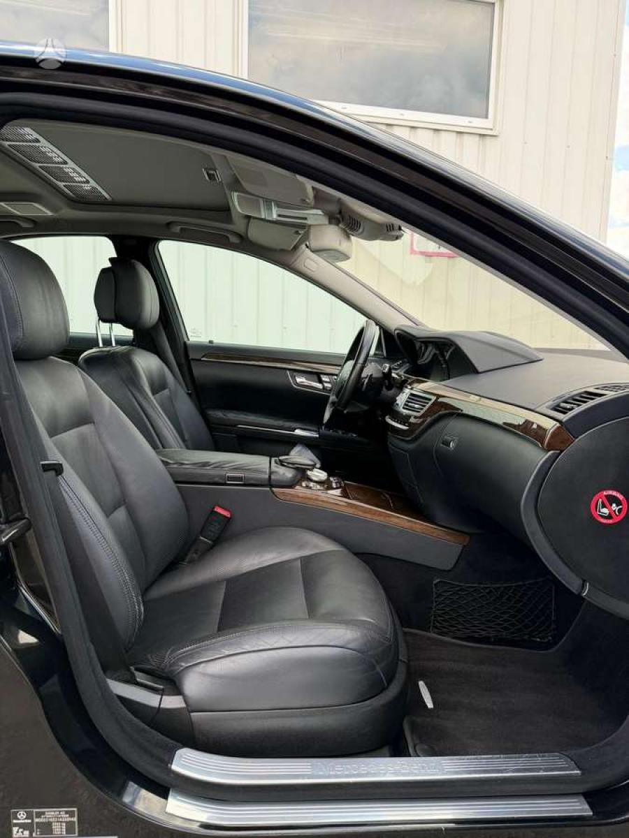 Melns Mercedes-Benz S 350 2010 Marijampole, ar dzinēja tilpumu 2.99 L un nobraukumu 320 tūkst. km par 10999 €, foto 8 vietnē AUTOMOTO.COM.LV