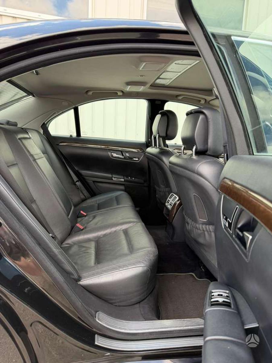 Melns Mercedes-Benz S 350 2010 Marijampole, ar dzinēja tilpumu 2.99 L un nobraukumu 320 tūkst. km par 10999 €, foto 10 vietnē AUTOMOTO.COM.LV