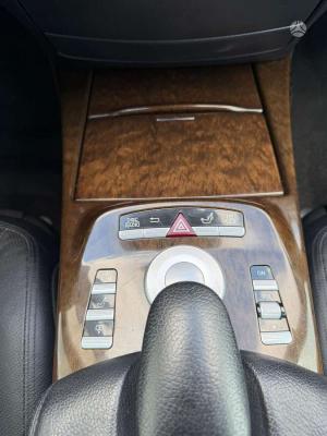 Melns Mercedes-Benz S 350 2010 Marijampole, ar dzinēja tilpumu 2.99 L un nobraukumu 320 tūkst. km par 10999 €, foto 15 vietnē AUTOMOTO.COM.LV