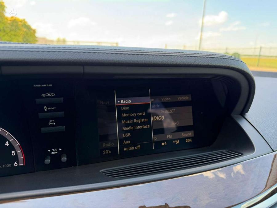 Melns Mercedes-Benz S 350 2010 Marijampole, ar dzinēja tilpumu 2.99 L un nobraukumu 320 tūkst. km par 10999 €, foto 25 vietnē AUTOMOTO.COM.LV