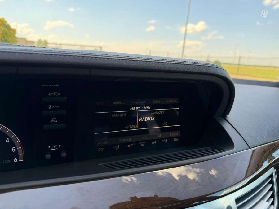 Melns Mercedes-Benz S 350 2010 Marijampole, ar dzinēja tilpumu 2.99 L un nobraukumu 320 tūkst. km par 10999 €, foto 28 vietnē AUTOMOTO.COM.LV