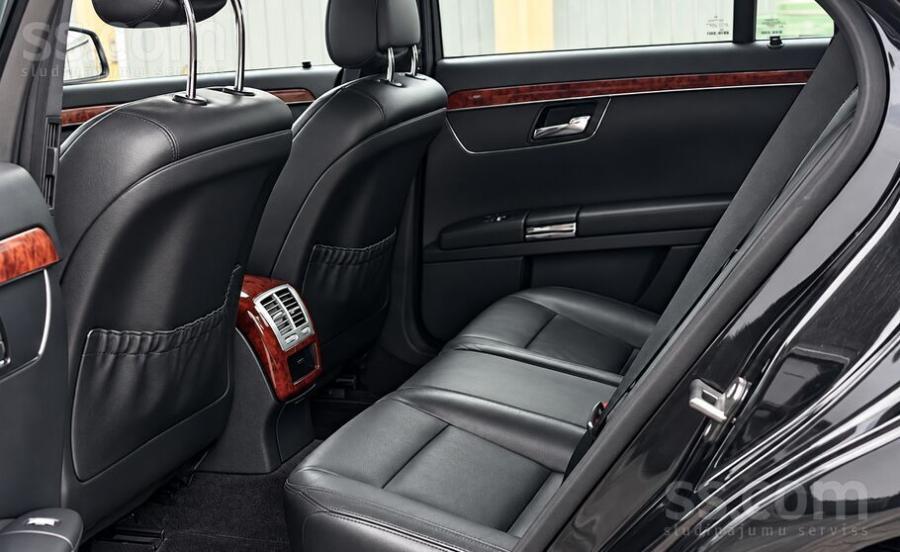Melns Mercedes-Benz S 350 2010 Rīga, ar dzinēja tilpumu 3.00 L un nobraukumu 319 tūkst. km par 10000 €, foto 15 vietnē AUTOMOTO.COM.LV