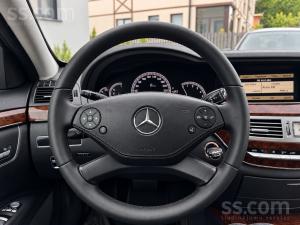 Melns Mercedes-Benz S 350 2010 Rīga, ar dzinēja tilpumu 3.00 L un nobraukumu 319 tūkst. km par 10000 €, foto 19 vietnē AUTOMOTO.COM.LV