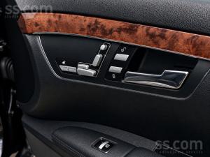 Melns Mercedes-Benz S 350 2010 Rīga, ar dzinēja tilpumu 3.00 L un nobraukumu 319 tūkst. km par 10000 €, foto 26 vietnē AUTOMOTO.COM.LV