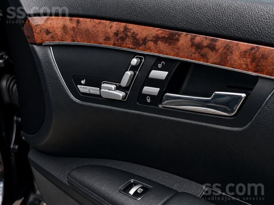 Melns Mercedes-Benz S 350 2010 Rīga, ar dzinēja tilpumu 3.00 L un nobraukumu 319 tūkst. km par 10000 €, foto 26 vietnē AUTOMOTO.COM.LV
