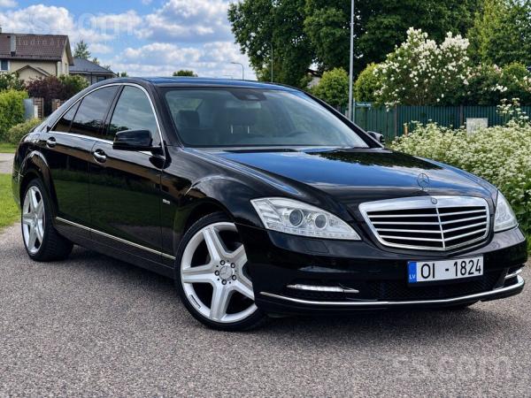 Melns Mercedes-Benz S 350 2010 Rīga, ar dzinēja tilpumu 3.00 L un nobraukumu 319 tūkst. km par 10000 €, foto 4 vietnē AUTOMOTO.COM.LV