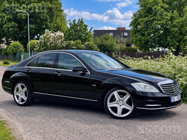 Melns Mercedes-Benz S 350 2010 Rīga, ar dzinēja tilpumu 3.00 L un nobraukumu 319 tūkst. km par 10000 €, foto 5 vietnē AUTOMOTO.COM.LV