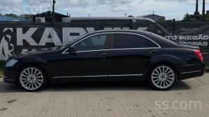 Черный Мерседес С 350 2011 в Лиепая, объемом двигателя 3.00 л и пробегом 353 тыс. км за 10950 €, фото 8 на AUTOMOTO.COM.LV