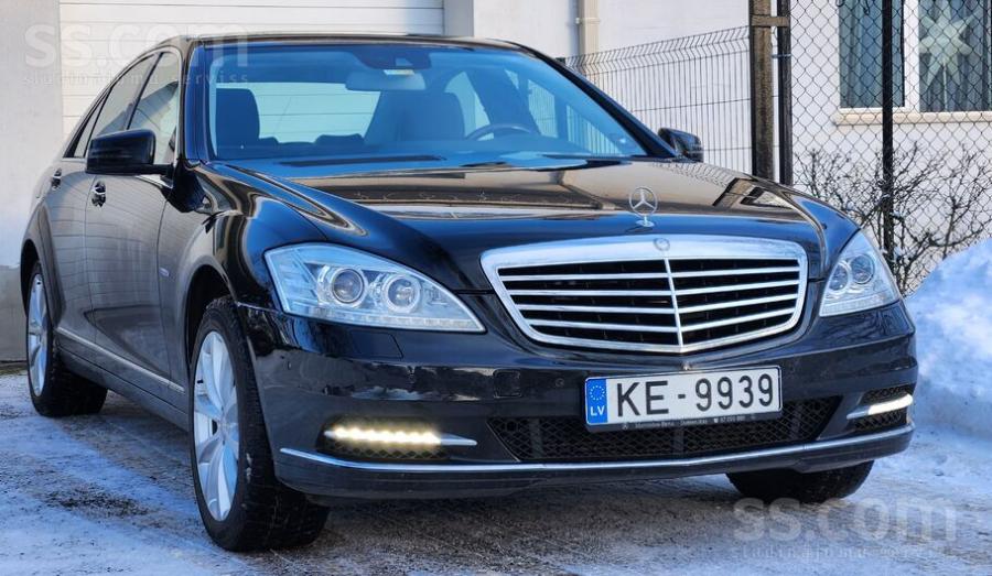 Melns Mercedes-Benz S 350 2011 Rīga, ar dzinēja tilpumu 3.00 L un nobraukumu 266 tūkst. km par 12444 €, foto 3 vietnē AUTOMOTO.COM.LV