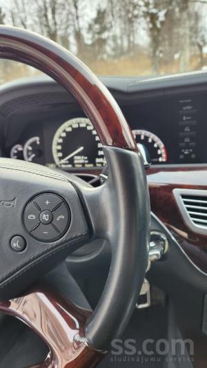 Melns Mercedes-Benz S 350 2011 Rīga, ar dzinēja tilpumu 3.00 L un nobraukumu 266 tūkst. km par 12444 €, foto 7 vietnē AUTOMOTO.COM.LV