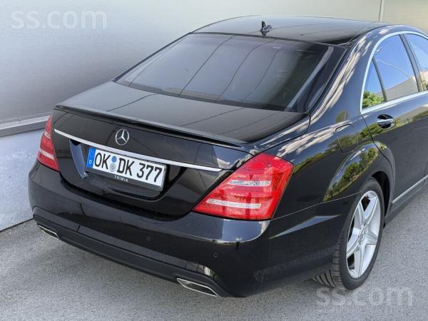 Black Mercedes-Benz S 350 2011 in Riga, with an engine capacity of 3.00 L and mileage of 0 thousand km for 18588 €, photo 10 on AUTOMOTO.COM.LV