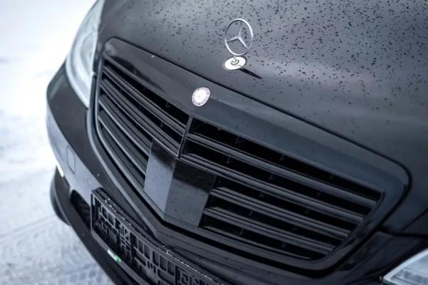 Black Mercedes-Benz S 350 2011 in Liepaja, with an engine capacity of 3.00 L and mileage of 240 thousand km for 16800 €, photo 8 on AUTOMOTO.COM.LV