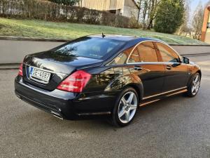 Черный Мерседес С 350 2011 в Екабпилс, объемом двигателя 3.00 л и пробегом 369 тыс. км за 12 €, фото 8 на AUTOMOTO.COM.LV