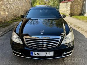 Черный Мерседес С 350 2011 в Рига, объемом двигателя 3.00 л и пробегом 311 тыс. км за 13500 €, фото 9 на AUTOMOTO.COM.LV