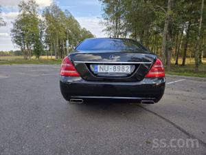 Черный Мерседес С 350 2011 в Даугавпилс, объемом двигателя 3.00 л и пробегом 0 тыс. км за 12999 €, фото 18 на AUTOMOTO.COM.LV