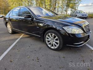 Черный Мерседес С 350 2011 в Даугавпилс, объемом двигателя 3.00 л и пробегом 0 тыс. км за 12999 €, фото 23 на AUTOMOTO.COM.LV