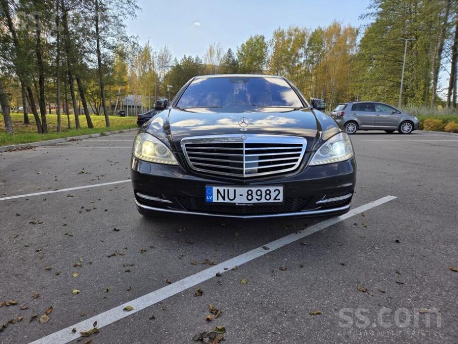 Черный Мерседес С 350 2011 в Даугавпилс, объемом двигателя 3.00 л и пробегом 0 тыс. км за 12999 €, фото 26 на AUTOMOTO.COM.LV