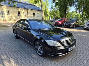 Melns Mercedes-Benz S 350 2011 Lazdijai, ar dzinēja tilpumu 2.99 L un nobraukumu 268 tūkst. km par 8500 €, foto 5 vietnē AUTOMOTO.COM.LV
