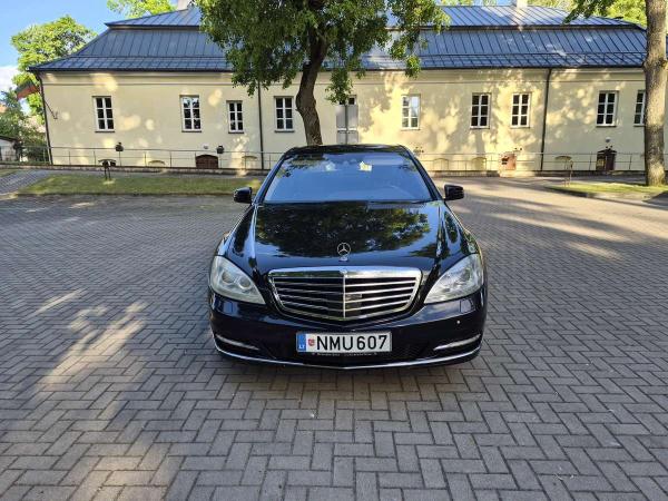 Melns Mercedes-Benz S 350 2011 Lazdijai, ar dzinēja tilpumu 2.99 L un nobraukumu 268 tūkst. km par 8500 €, foto 6 vietnē AUTOMOTO.COM.LV