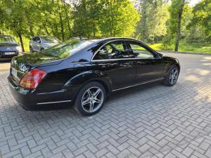 Melns Mercedes-Benz S 350 2011 Lazdijai, ar dzinēja tilpumu 2.99 L un nobraukumu 268 tūkst. km par 8500 €, foto 8 vietnē AUTOMOTO.COM.LV