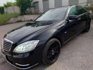 Черный Мерседес С 350 2011 в Вильнюс, объемом двигателя 2.99 л и пробегом 291 тыс. км за 10500 €, фото 31 на AUTOMOTO.COM.LV