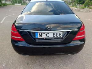 Черный Мерседес С 350 2011 в Вильнюс, объемом двигателя 2.99 л и пробегом 291 тыс. км за 10500 €, фото 43 на AUTOMOTO.COM.LV