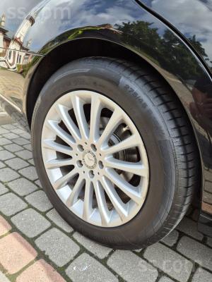 Black Mercedes-Benz S 350 2011 in Ventspils, with an engine capacity of 3.00 L and mileage of 261 thousand km for 12650 €, photo 12 on AUTOMOTO.COM.LV