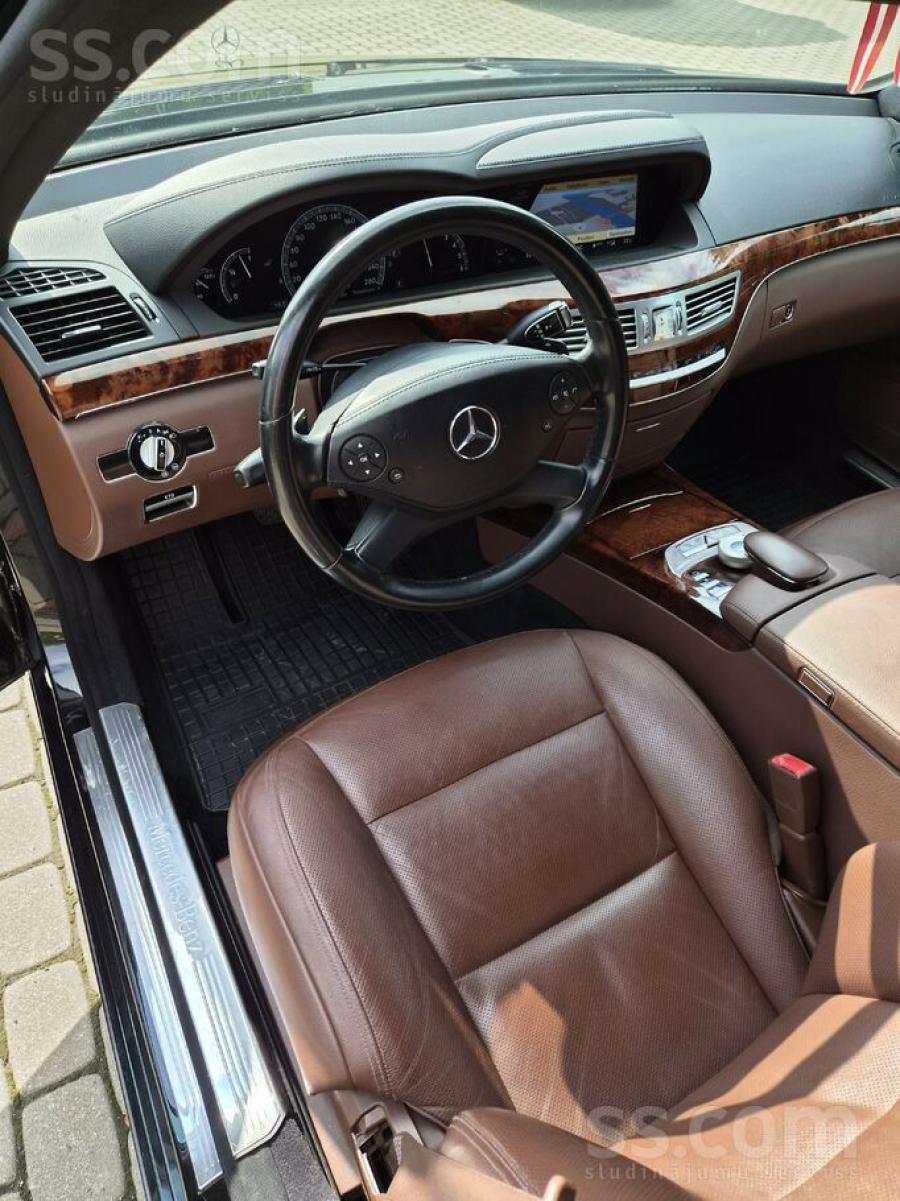 Black Mercedes-Benz S 350 2011 in Ventspils, with an engine capacity of 3.00 L and mileage of 261 thousand km for 12650 €, photo 14 on AUTOMOTO.COM.LV