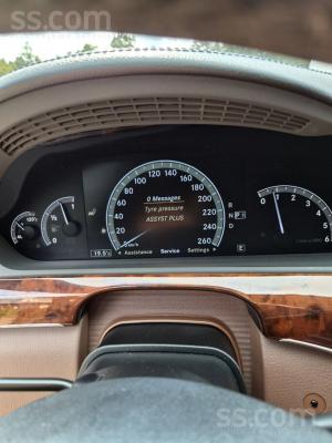 Black Mercedes-Benz S 350 2011 in Ventspils, with an engine capacity of 3.00 L and mileage of 261 thousand km for 12650 €, photo 15 on AUTOMOTO.COM.LV