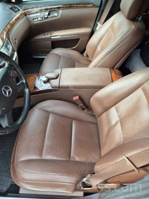 Black Mercedes-Benz S 350 2011 in Ventspils, with an engine capacity of 3.00 L and mileage of 261 thousand km for 12650 €, photo 16 on AUTOMOTO.COM.LV
