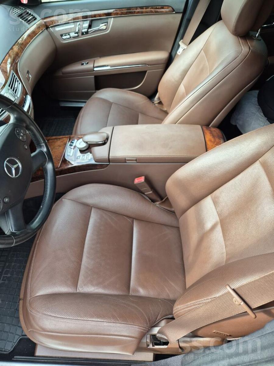 Black Mercedes-Benz S 350 2011 in Ventspils, with an engine capacity of 3.00 L and mileage of 261 thousand km for 12650 €, photo 16 on AUTOMOTO.COM.LV