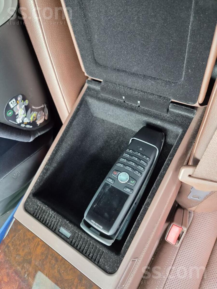 Black Mercedes-Benz S 350 2011 in Ventspils, with an engine capacity of 3.00 L and mileage of 261 thousand km for 12650 €, photo 21 on AUTOMOTO.COM.LV