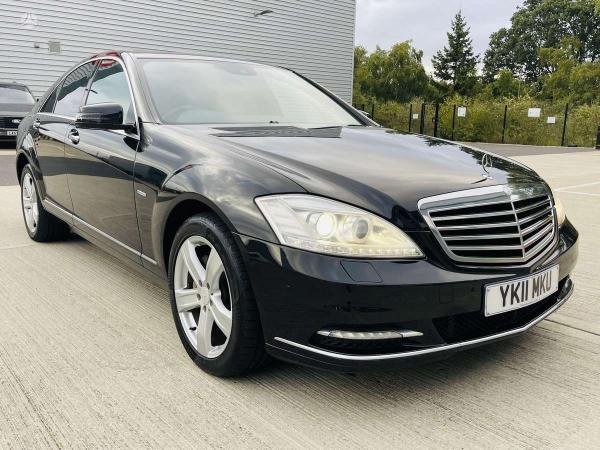 Melns Mercedes-Benz S 350 2011 Raseiniai, ar dzinēja tilpumu 2.99 L un nobraukumu 195 tūkst. km par 4800 €, foto 3 vietnē AUTOMOTO.COM.LV