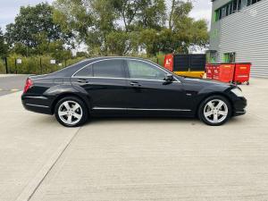 Melns Mercedes-Benz S 350 2011 Raseiniai, ar dzinēja tilpumu 2.99 L un nobraukumu 195 tūkst. km par 4800 €, foto 5 vietnē AUTOMOTO.COM.LV