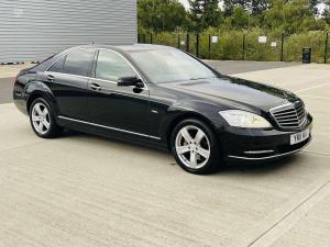 Melns Mercedes-Benz S 350 2011 Raseiniai, ar dzinēja tilpumu 2.99 L un nobraukumu 195 tūkst. km par 4800 €, foto 6 vietnē AUTOMOTO.COM.LV