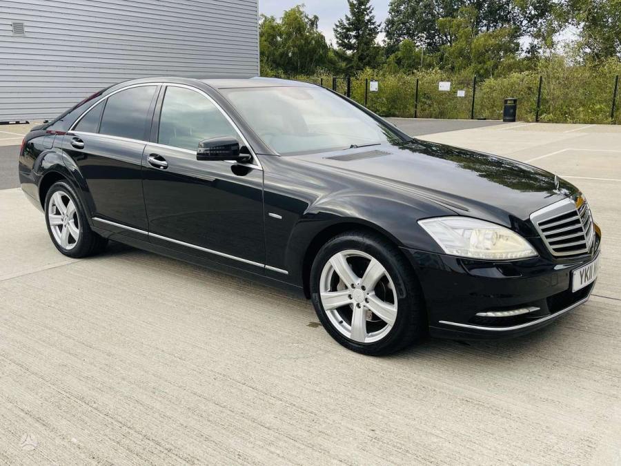 Melns Mercedes-Benz S 350 2011 Raseiniai, ar dzinēja tilpumu 2.99 L un nobraukumu 195 tūkst. km par 4800 €, foto 9 vietnē AUTOMOTO.COM.LV