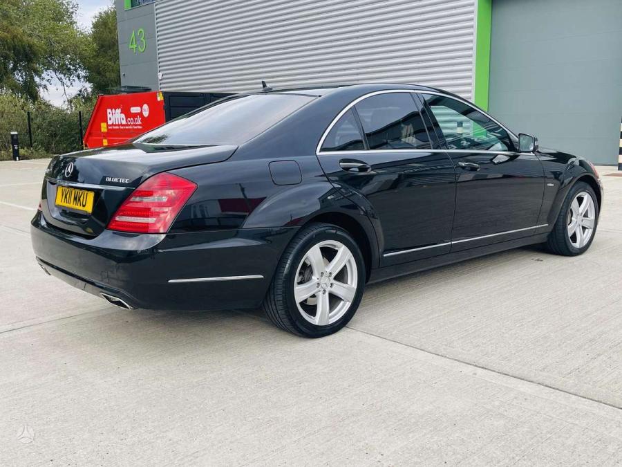 Melns Mercedes-Benz S 350 2011 Raseiniai, ar dzinēja tilpumu 2.99 L un nobraukumu 195 tūkst. km par 4800 €, foto 10 vietnē AUTOMOTO.COM.LV