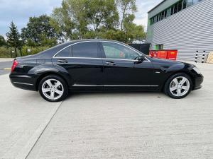 Melns Mercedes-Benz S 350 2011 Raseiniai, ar dzinēja tilpumu 2.99 L un nobraukumu 195 tūkst. km par 4800 €, foto 12 vietnē AUTOMOTO.COM.LV