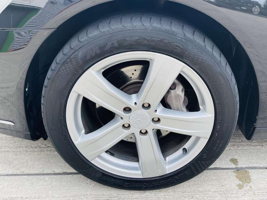 Melns Mercedes-Benz S 350 2011 Raseiniai, ar dzinēja tilpumu 2.99 L un nobraukumu 195 tūkst. km par 4800 €, foto 18 vietnē AUTOMOTO.COM.LV