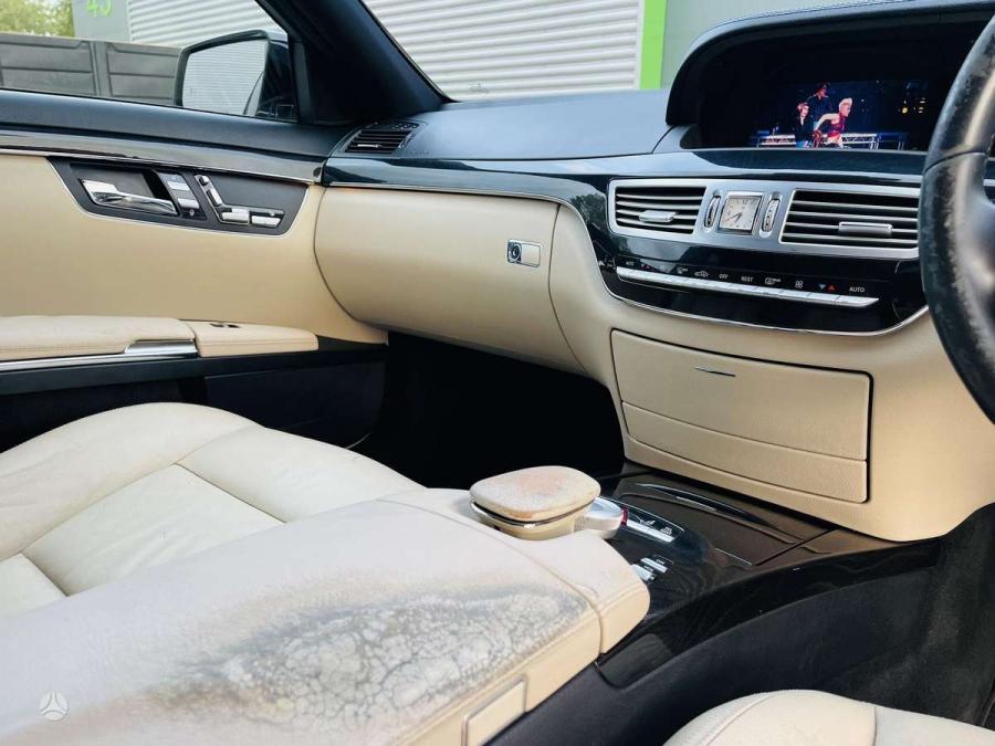 Melns Mercedes-Benz S 350 2011 Raseiniai, ar dzinēja tilpumu 2.99 L un nobraukumu 195 tūkst. km par 4800 €, foto 24 vietnē AUTOMOTO.COM.LV