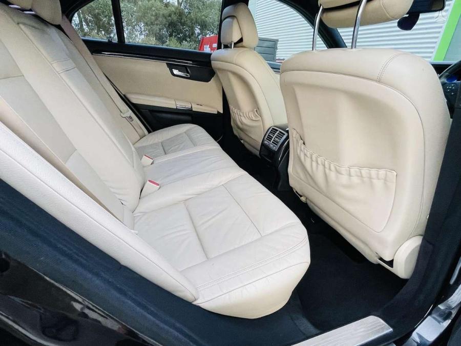 Melns Mercedes-Benz S 350 2011 Raseiniai, ar dzinēja tilpumu 2.99 L un nobraukumu 195 tūkst. km par 4800 €, foto 27 vietnē AUTOMOTO.COM.LV
