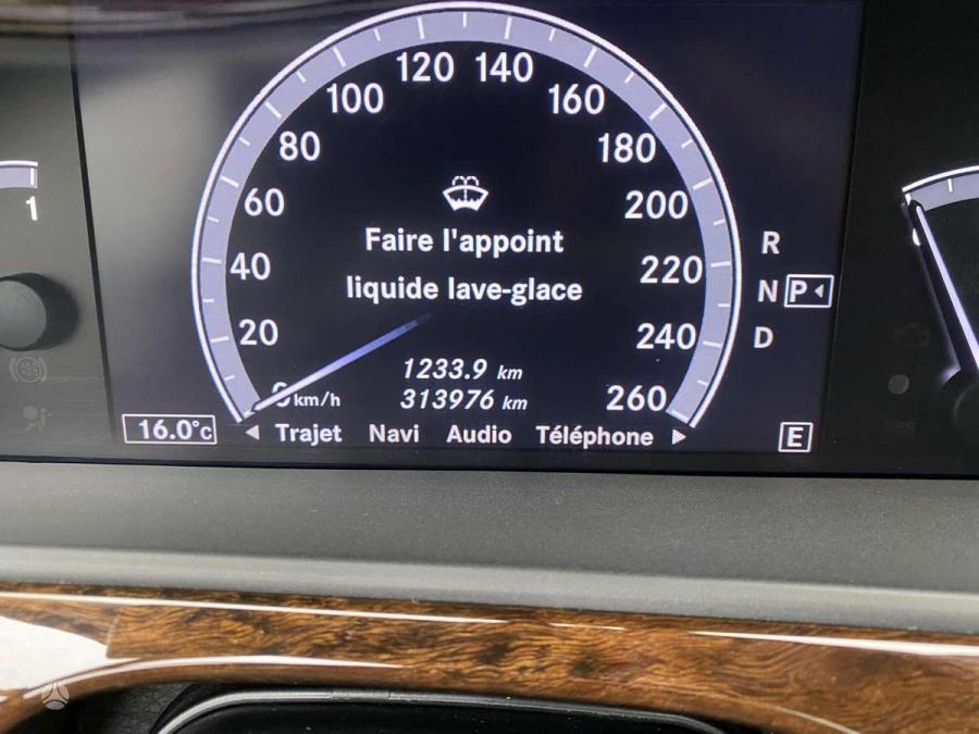 Черный Мерседес С 350 2011 в Расейняй, объемом двигателя 2.99 л и пробегом 314 тыс. км за 9900 €, фото 14 на AUTOMOTO.COM.LV