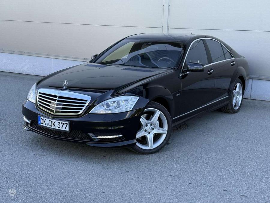 Melns Mercedes-Benz S 350 2011 Rīga, ar dzinēja tilpumu 2.99 L un nobraukumu 209 tūkst. km par 18588 €, foto 3 vietnē AUTOMOTO.COM.LV