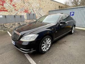 Melns Mercedes-Benz S 350 2012 Rīga, ar dzinēja tilpumu 2.99 L un nobraukumu 313 tūkst. km par 11600 €, foto  vietnē AUTOMOTO.COM.LV