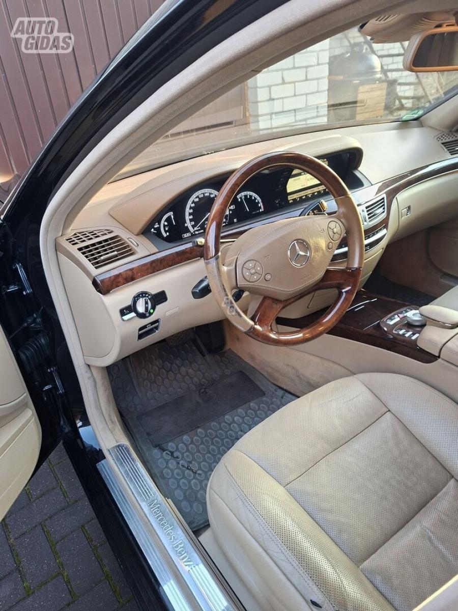 Melns Mercedes-Benz S 350 2012 Kauņa, ar dzinēja tilpumu 3.00 L un nobraukumu 380 tūkst. km par 12900 €, foto 7 vietnē AUTOMOTO.COM.LV