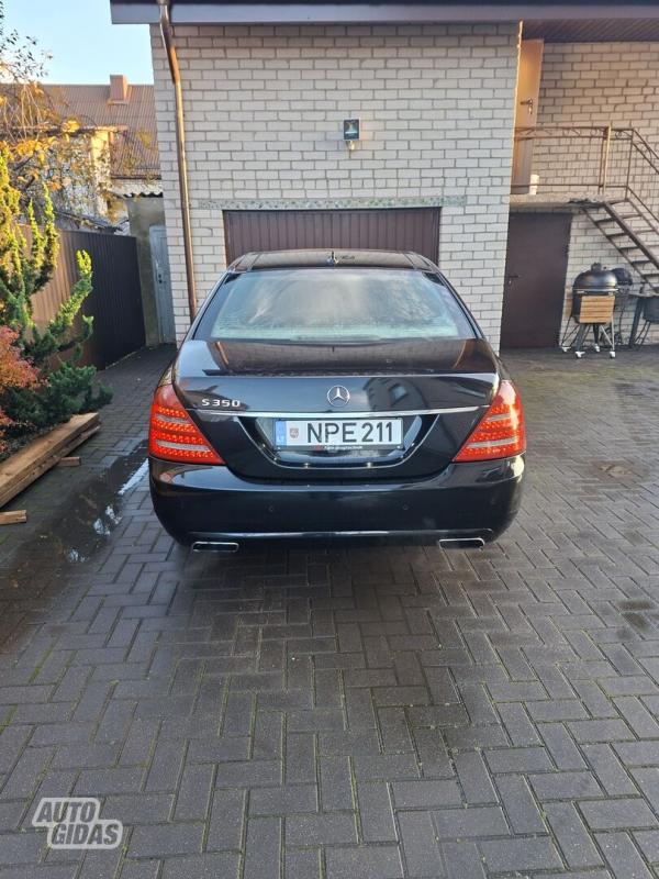 Black Mercedes-Benz S 350 2012 in Kaunas, with an engine capacity of 3.00 L and mileage of 380 thousand km for 12400 €, photo 5 on AUTOMOTO.COM.LV