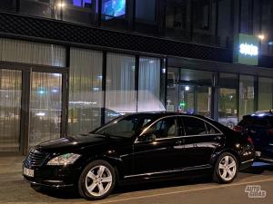 Черный Мерседес С 350 2012 в Вильнюс, объемом двигателя 3.00 л и пробегом 180 тыс. км за 12900 €, фото 13 на AUTOMOTO.COM.LV